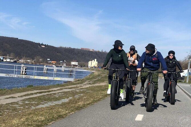 FAT TIRE E-BIKE GREAT TOUR - river, parks & panoramic views tour - Who Should Consider This Tour?