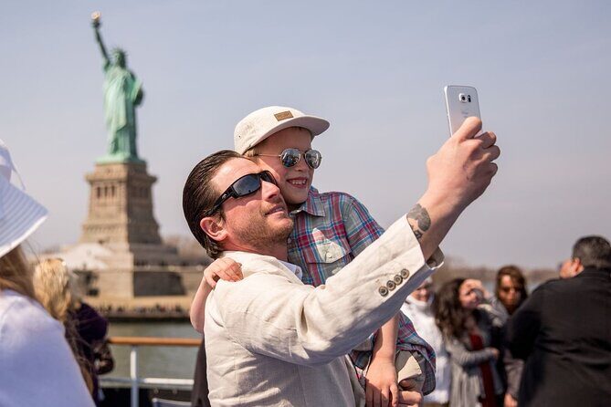 Father's Day Buffet Brunch Cruise from Pier 15 - A Closer Look at the Experience