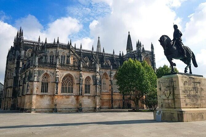 Fátima, Batalha, Alcobaça and Nazaré Private Tour - Frequently Asked Questions