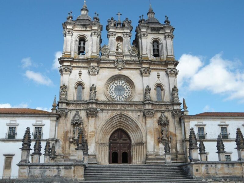 Fátima, Batalha, Alcobaça, Nazaré and Óbidos Private Tour - Scenic Coastal Beauty at Nazaré