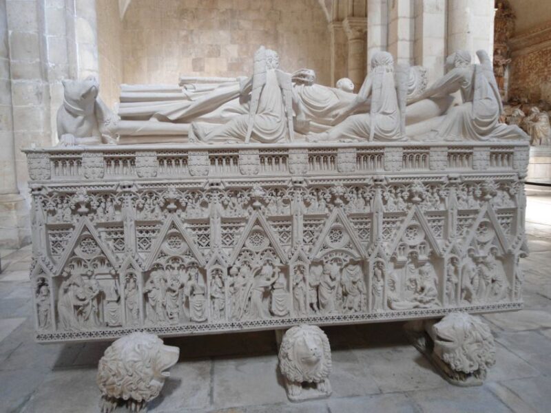 Fátima, Batalha, Alcobaça, Nazaré and Óbidos Private Tour - What to Expect and What to Bring