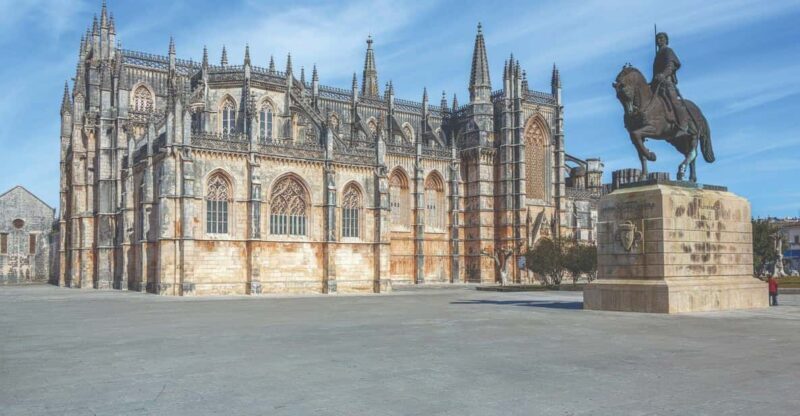 Fátima, Batalha, Nazaré and Óbidos: Day Trip From Lisbon - Key Points