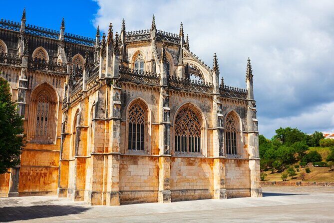 Fatima, Batalha, Nazaré & Óbidos Private Luxury Tour - Authentic Experiences and Highlights from Reviews