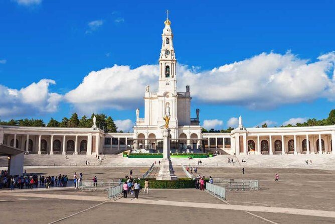 Fátima - Full Day Private Guided Tour from Lisbon by minivan - Why Choose This Tour?