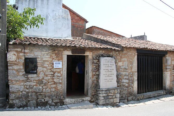 Fatima Half Day Private Tour from Lisbon - Key Points