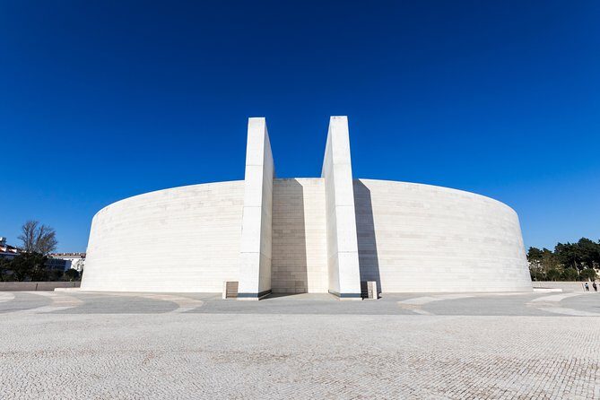 Fátima Half Day Private Tour Lisbon w/ Optional Candle Procession - Who Should Book This Tour?