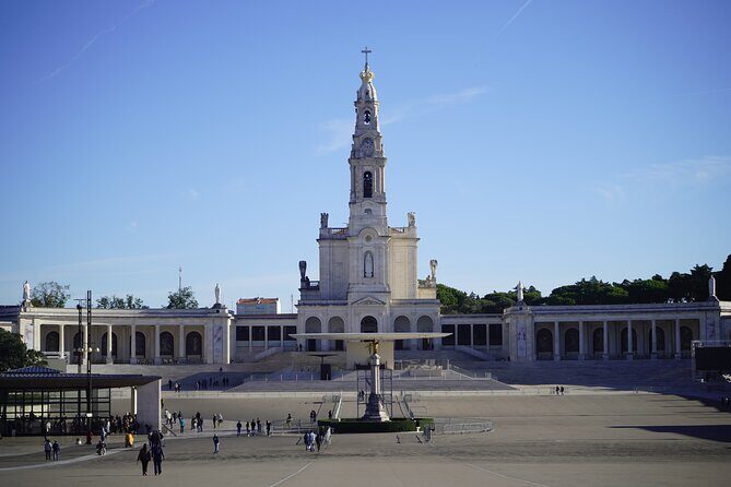 Fatima, Nazare and Obidos Full-Day Private Tour from Lisbon - Practical Details and Considerations