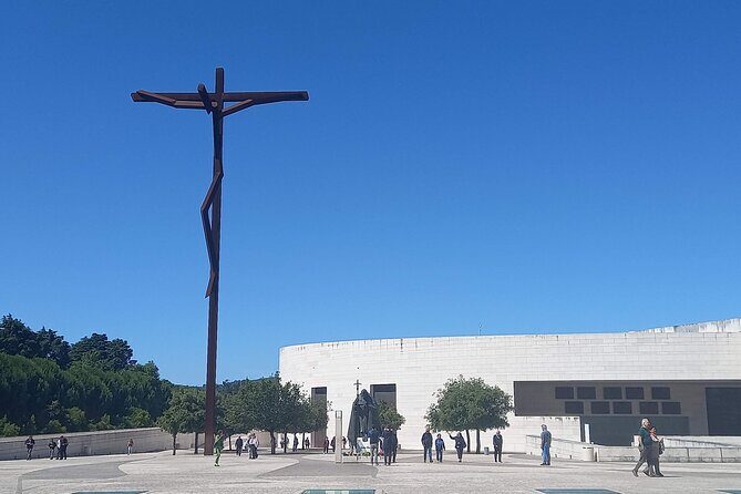 Fatima- Nazare-Obidos private tour from Lisbon or Cascais - Key Points: