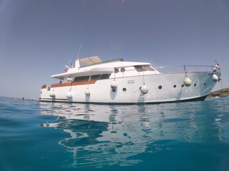 Favignana e Levanzo: tour condiviso Yacht Shalimar IV - Key Points