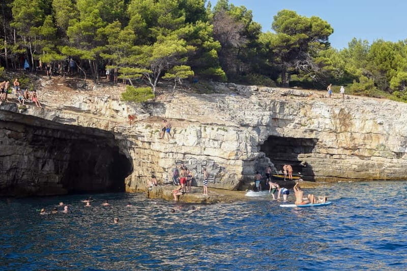 FAZANA Koralj Boat Tour Galebove stijene-NP Brijuni - Key Points