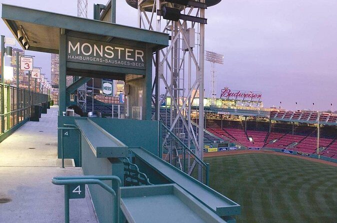 Fenway Park Game Day Tour with On-Field Access and Meet Wally - FAQ
