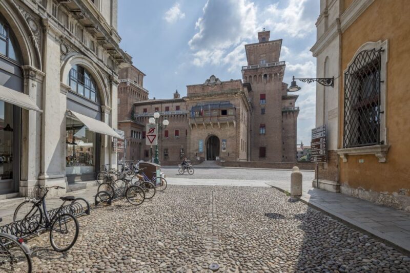 Ferrara: City Highlights Walking Tour with Local Guide - Why This Tour is a Great Choice