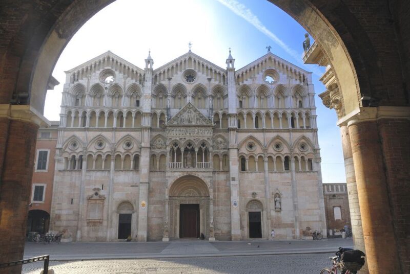 Ferrara: Private Walking Tour with Local Guide - Why Travelers Should Consider This Tour