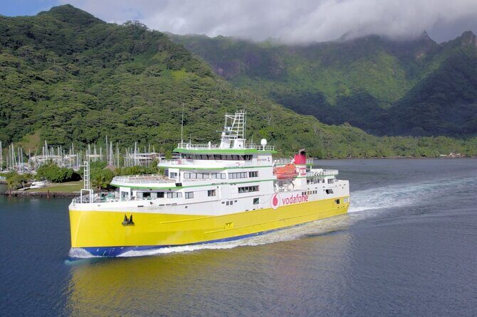 Ferry Transfer between Papeete, Tahiti and Moorea - An Overview of the Ferry Experience