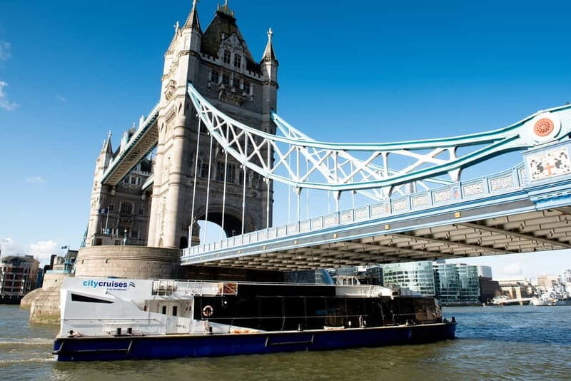 Festive London Christmas Day River Thames Lunch Cruise - Key Points