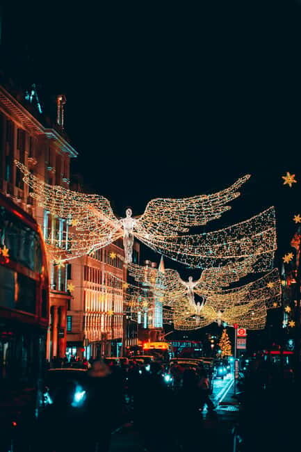 Festive London Christmas Light & Holiday Sights Walking Tour - Key Points