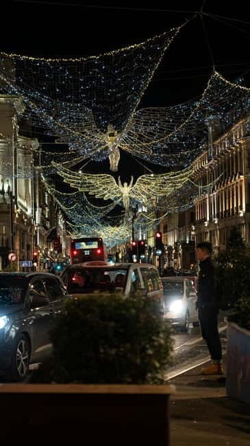 Festive London Christmas Light & Holiday Sights Walking Tour - Detailed Tour Breakdown