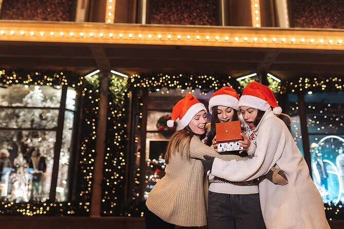 Festive Los Angeles: A Christmas Walking Tour - Practical Considerations