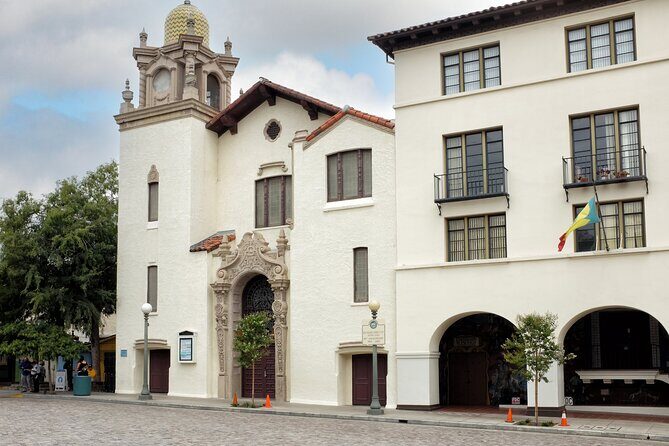 Festive Los Angeles: A Christmas Walking Tour - Who Will Love This Tour?