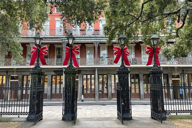 Festive Tour of New Orleans in the Crescent City Christmas - Christmas Quarters – A Festive Shopping Experience
