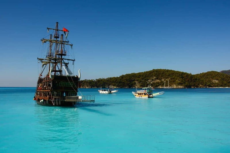 Fethiye: Ölüdeniz Pirate Boat with Swim Stops incl. Lunch - Key Points