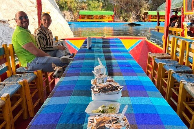 Fiesta Tour in Xochimilco with Tequila in addition Coyoacán and CU - Authenticity and Atmosphere