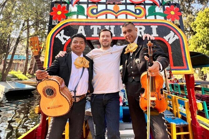 Fiesta Tour in Xochimilco with Tequila in addition Coyoacán and CU - Who Would Enjoy This Tour?