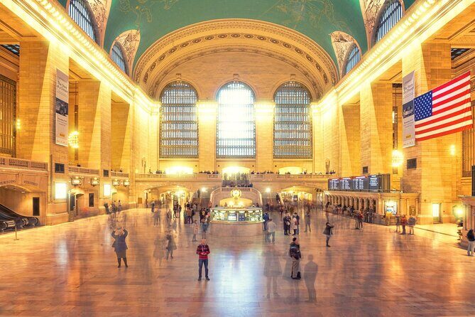Fifth Avenue Unveiled: Luxury, History & Icons Walking tour - The Experience: Authenticity and Authentic Moments