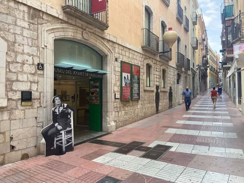 Figueres & Dali Museum Walking Tour with Tickets - Exploring the Figueres & Dali Museum Walking Tour: A Deep Dive into Surrealism