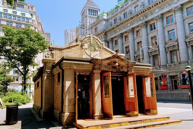 Financial District Walking Tour History, Culture, and Landmarks - Exploring the Tour Itinerary in Detail