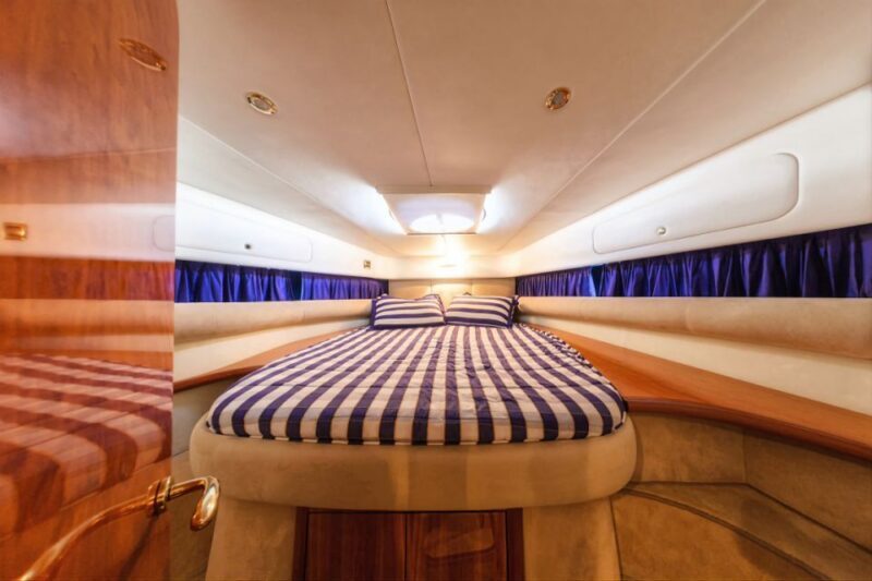 Fira: Private Sunset Cruise with BBQ, Drinks and Hot Springs - Who Should Consider This Tour?