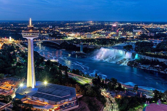 Fireworks & Falls Glow Walking Tour Canada + Skylon Tower - FAQs