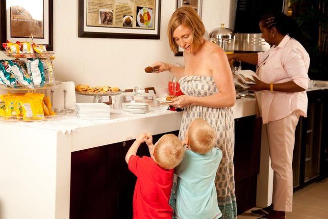 First Class Lounge, Fast Track & Round Trip Private Airport Transport Package - What to Expect from This Airport Experience