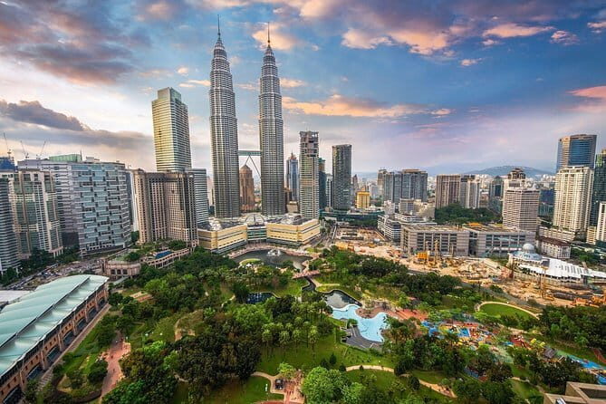First Day : Arrival Transfer with Kuala Lumpur City Tour - Key Points