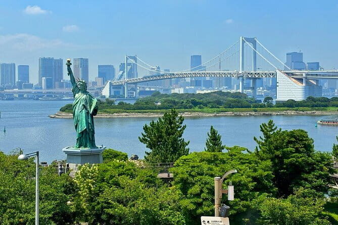 Fish Market & Tokyo Skyline Private Walking Tour - Exploring the Itinerary: What You Can Expect