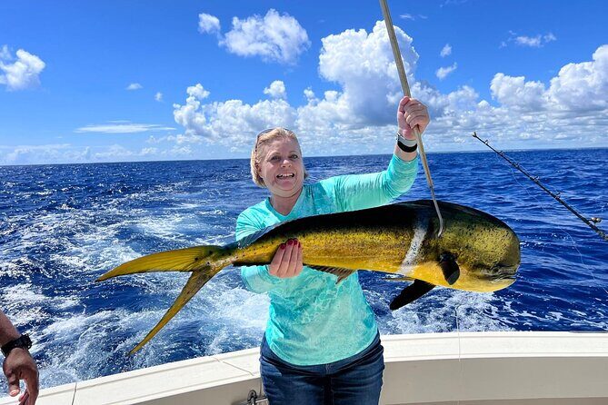 FISHING PRO CHARTERS - Boat Excursion  Mar-Quesa - A Closer Look at the Experience