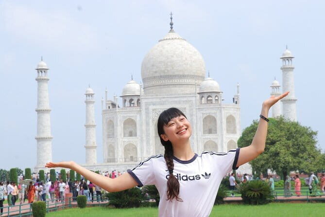 Fix Departure For TAJMAHAL Every Day (Friday closed ) - Lunch and Rest
