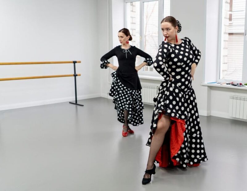 Flamenco Dance Lesson: 60-Minute Class in Seville - Key Points