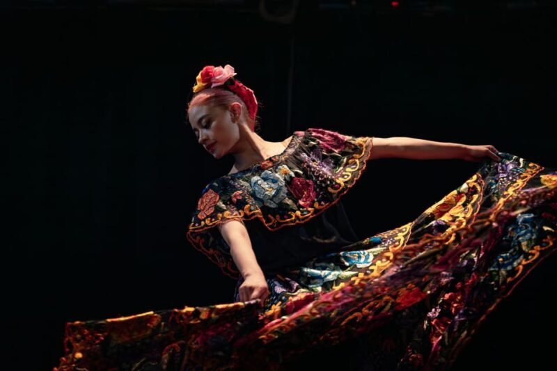 Flamenco Dance Lesson: 60-Minute Class in Seville - An Honest Look at the Flamenco Dance Lesson in Seville