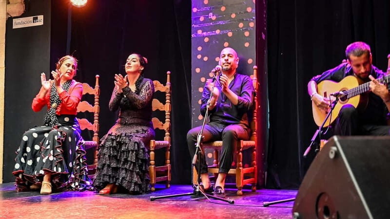 Flamenco Show at La Guarida del Angel with Drink - Drinks and Food: Enhancing Your Evening