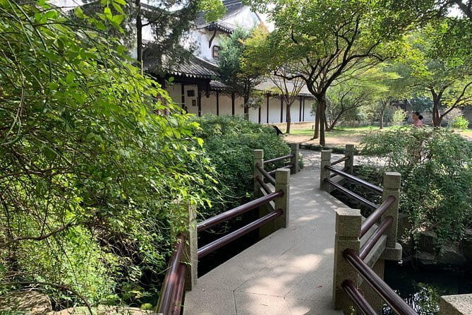 Flexible Day Tour By Bullet Train to Suzhou with local guide - Exploring the Itinerary in Detail