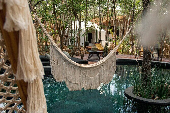 Floating breakfast in The Yellow Nest (near Dos Ojos cenote) - FAQs