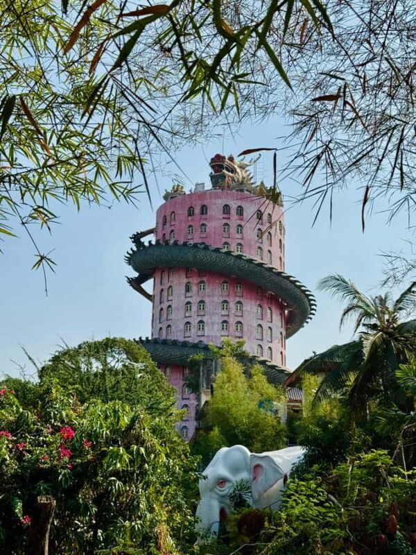 Floating Market on Paddle Boat & Dragon Temple Private Tour - Discover the Charm of Thailand’s Markets and Temples with a Private Tour