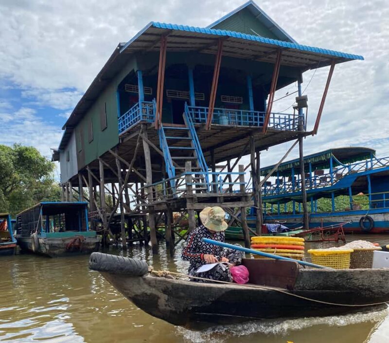 Floating Village Kampong Pluk Private Tour with Boat & Guide - What Is the Kampong Phluk Private Tour All About?