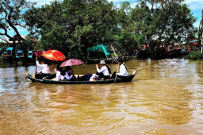 Floating Village-Mangrove Forest Private Tonle Sap Lake Boat Tour - Exploring Tonle Sap Lake: Southeast Asia’s Largest Water Body