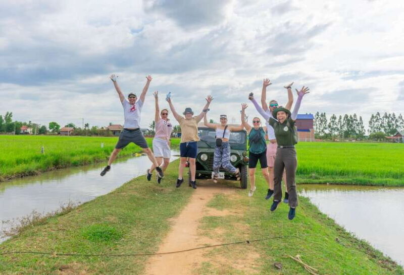Floating Village Sunset Boat & Jeep Tour inclusive Drinks - FAQ