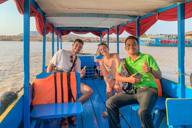 Floating Village Sunset Boat Vespa Tour - Exploring Chreav Village and Local Farms