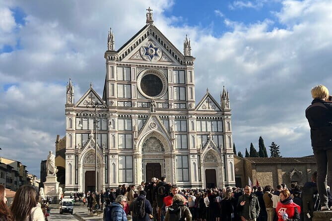 Florence: 1.5-hour Santa Croce guided experience - Practical Tips for Visitors