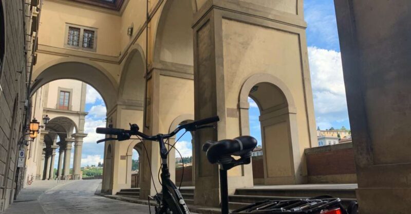 Florence: 2-Hour Guided Bike Tour-Small Group - Key Points