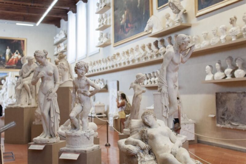 Florence: Accademia Gallery Guided Tour with an Art Expert - How the Experience Feels